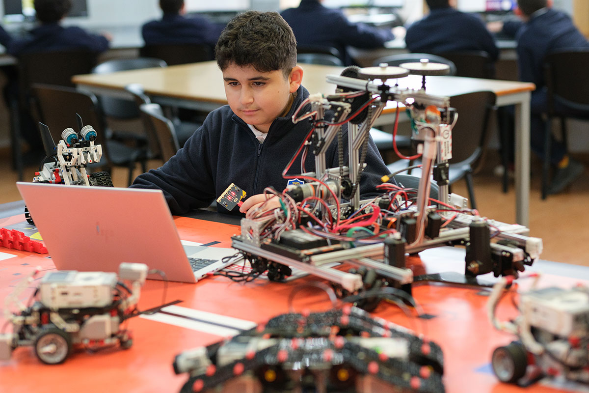 Computer Science - The English School